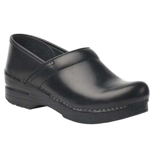Dansko | Shoes | New Dansko Unisex Professional Wide Cabrio Clog In ...